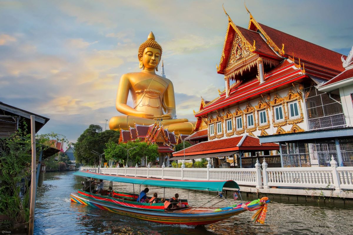 Best Temples To Visit In Bangkok